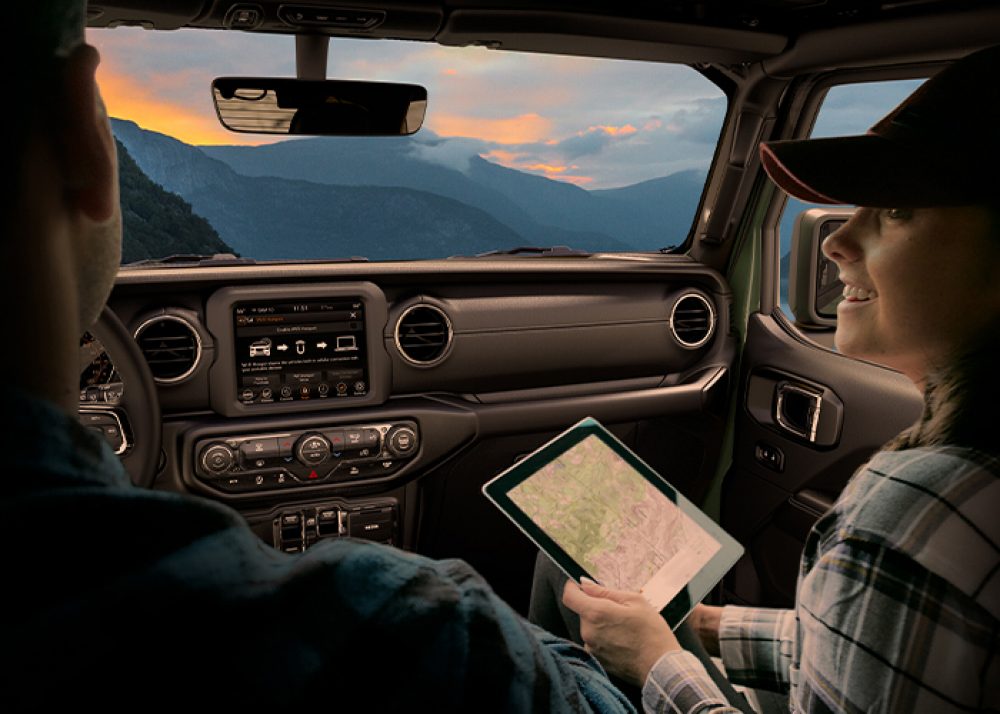 Jeep® Gladiator Technology - Uconnect® System & More